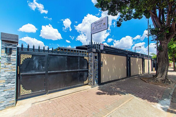 Win Haven Guest House - Randfontein