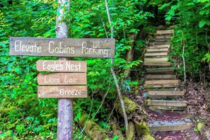 Kentucky Breeze Treehouse in The Red River Gorge on Private Land ...