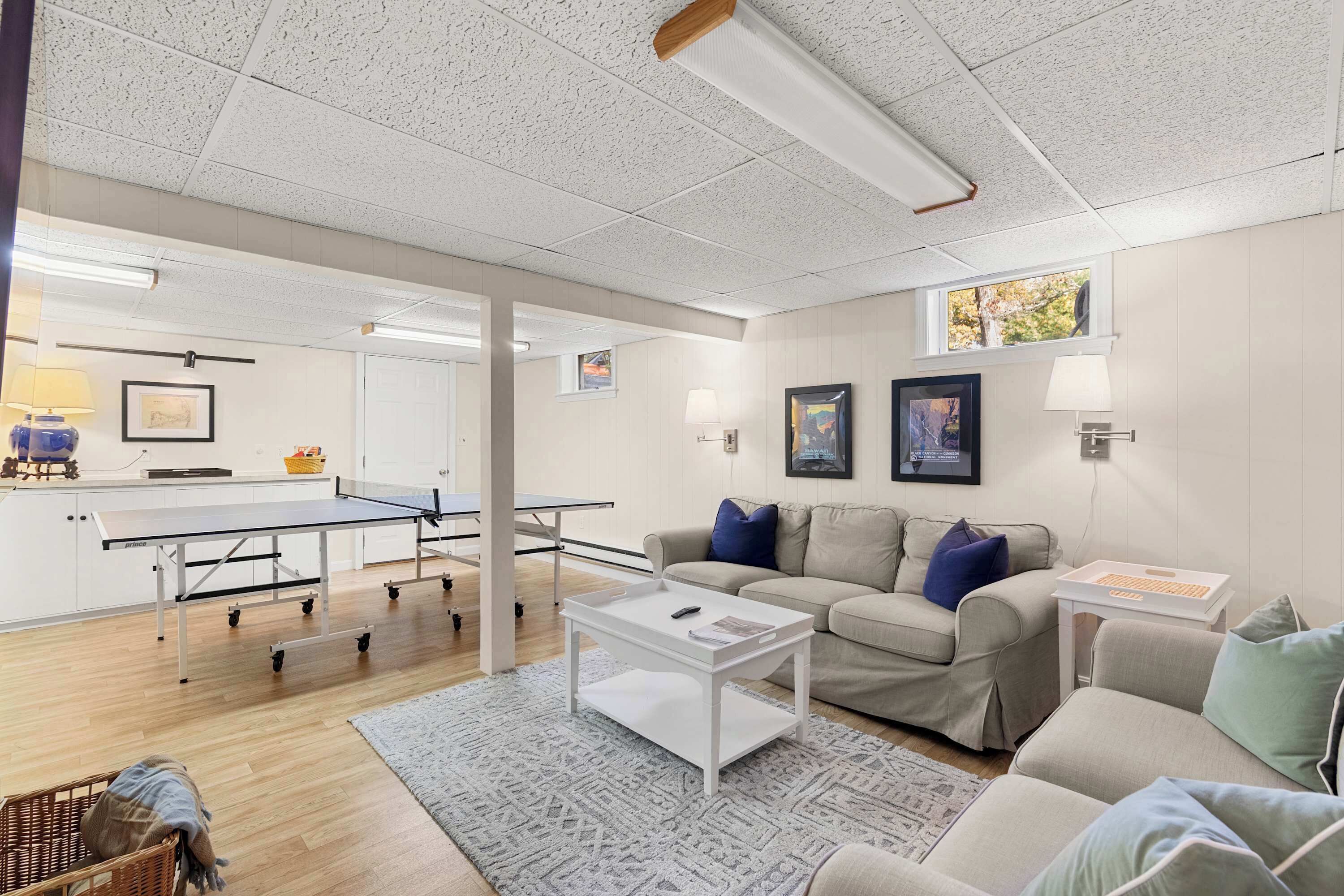 Game Room, Firepit, Mins To Beaches! - Wellfleet, MA