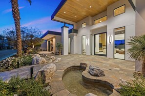 'Villa Serena' A Desert Masterpiece Reviews, Deals & Photos 2026 - Expedia