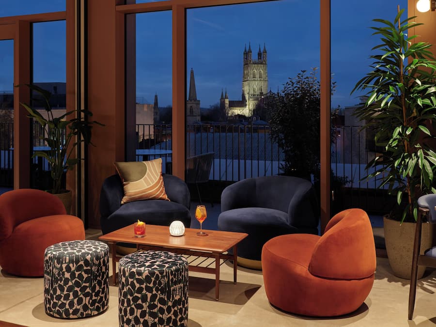 2 bares/lounges, este bar no terraço do hotel