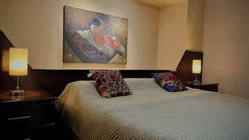 Suíte família, 2 quartos, vista para a piscina | Wi-Fi de cortesia