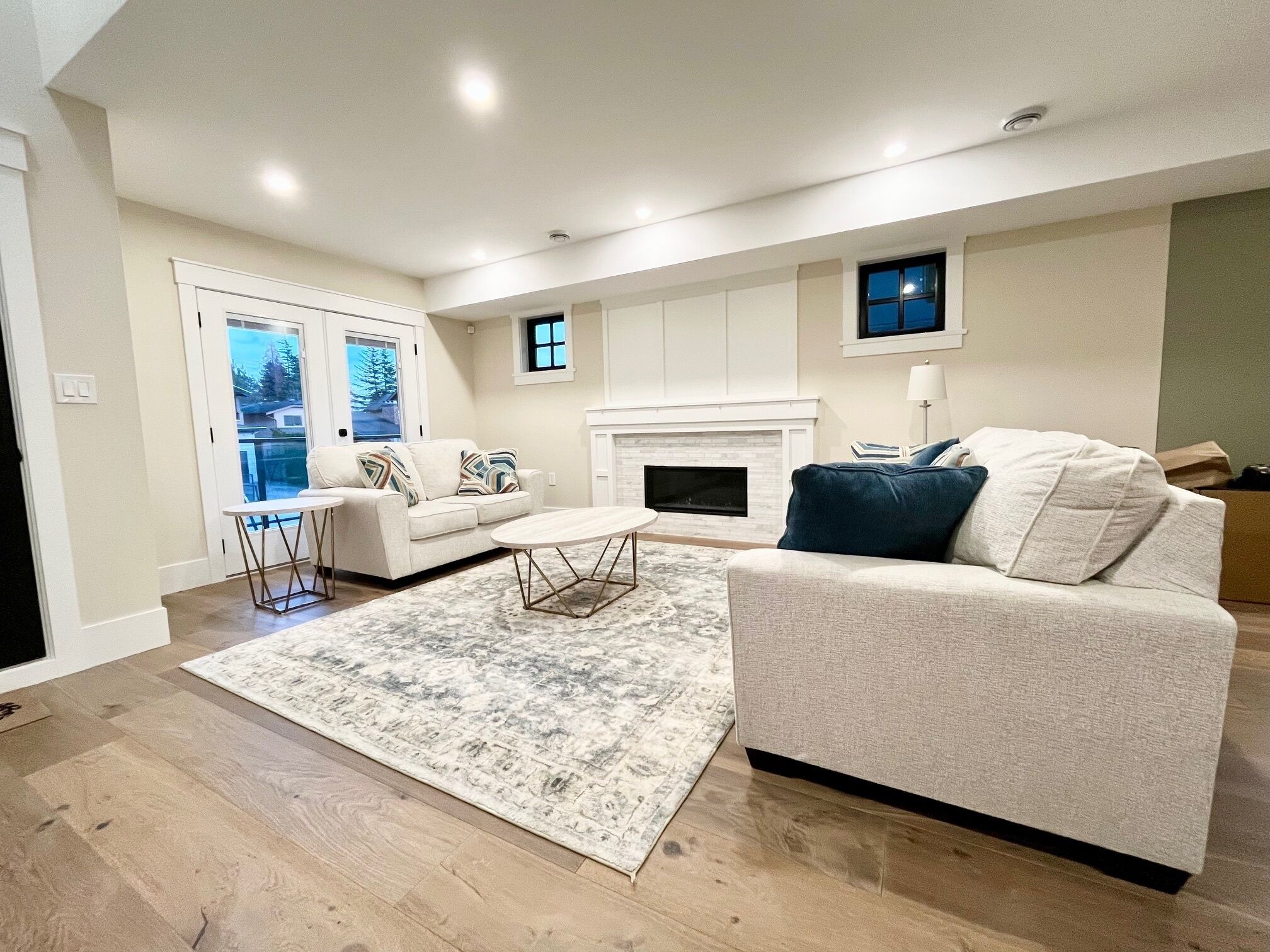 Modern Farmhouse By Deer Lake - Sleeps 10 - Ac, Private, Fifa World Cup Ready - New Westminster