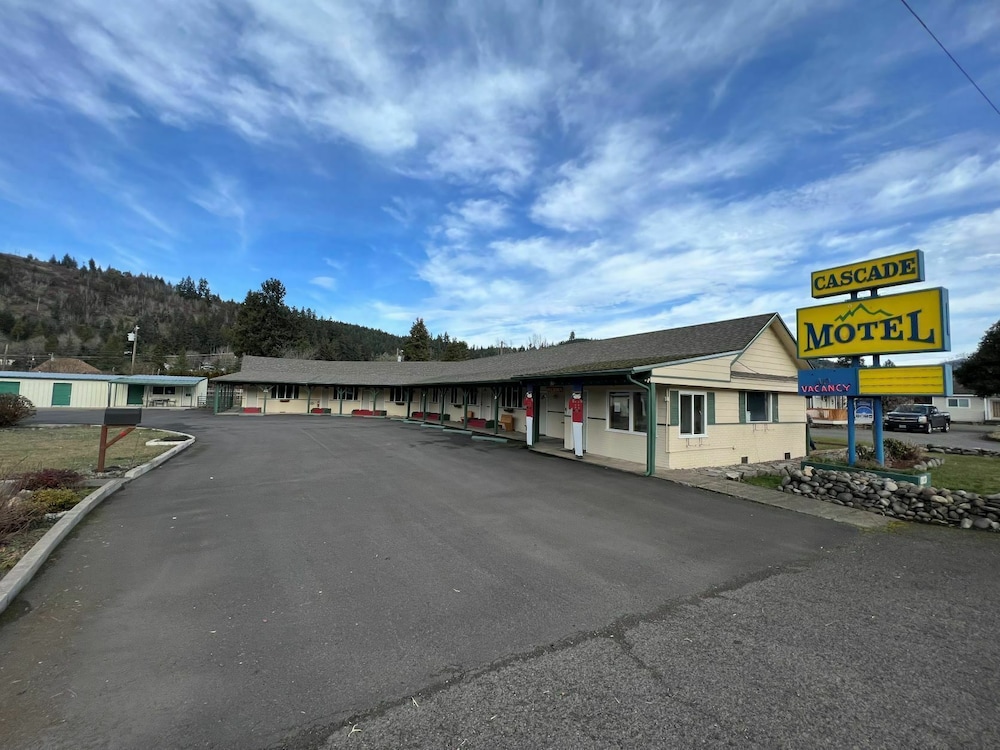 Cascade Motel - Oakridge, OR