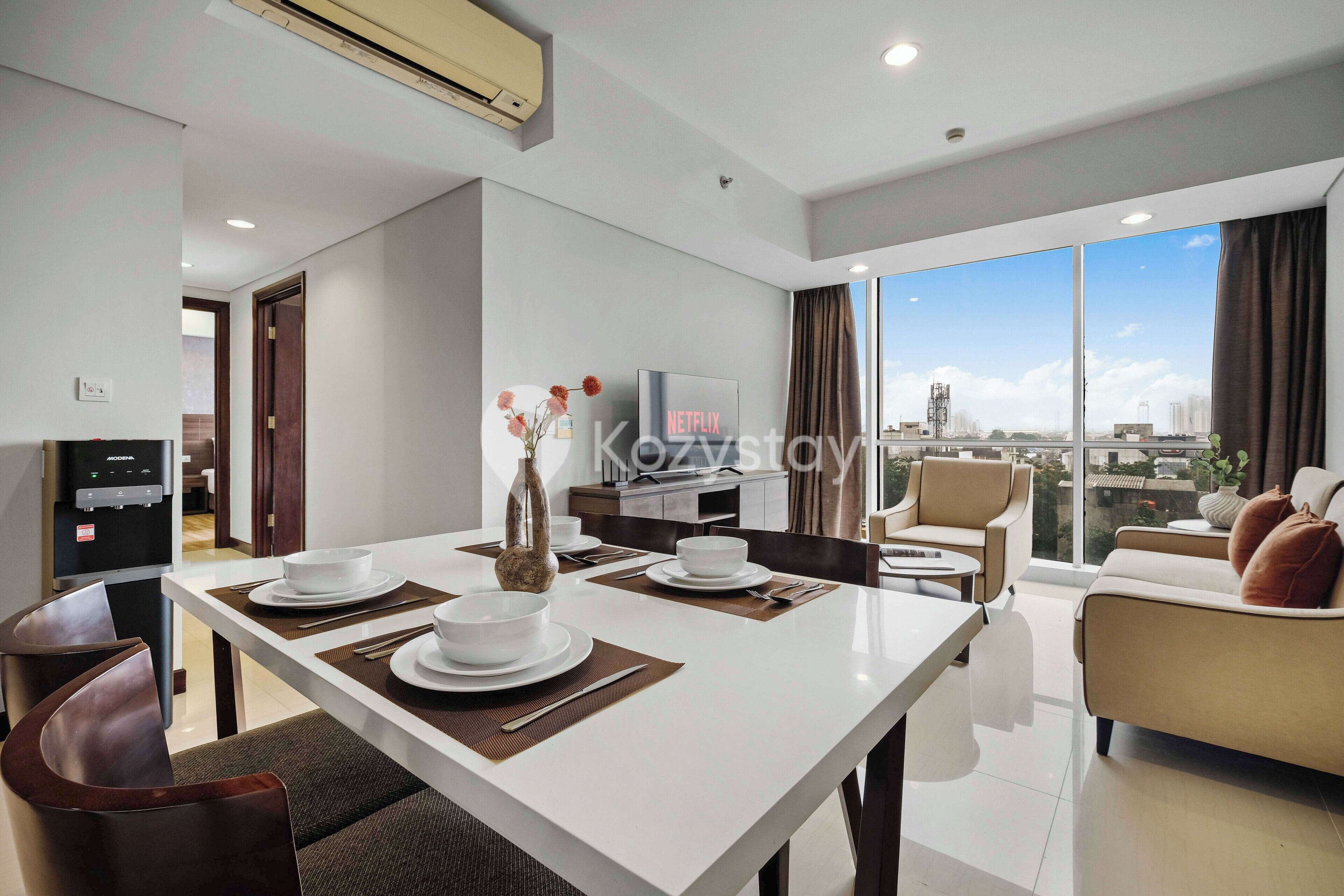 Apartamento, 2 quartos, Vista para a cidade | Sala de jantar