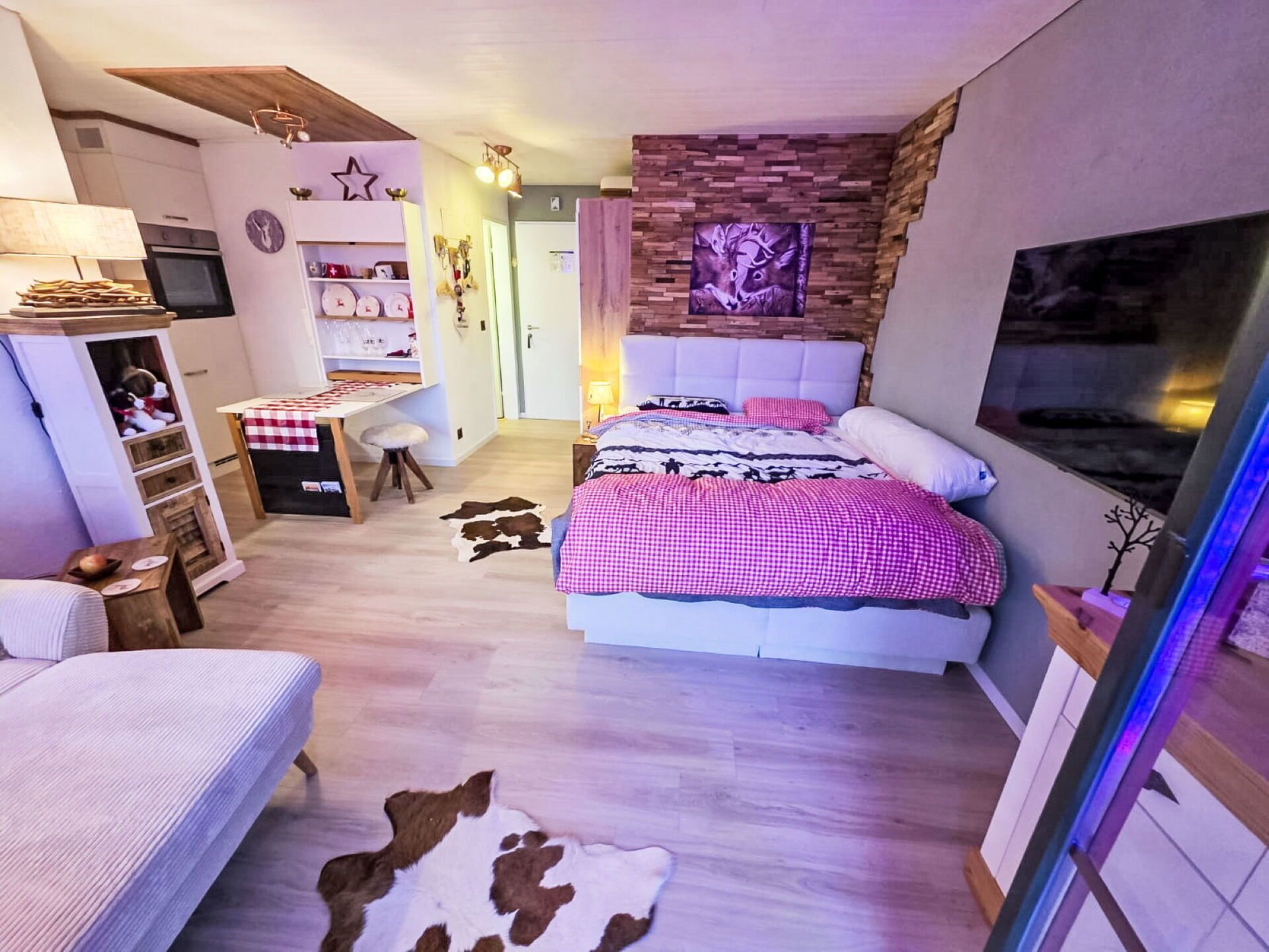 Bel Appartement Pour 2 Personnes Avec Wifi, Piscine, Tv, Balcon, Animaux Admis Et Vue Panoramique - Falera