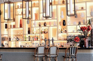 Bar (no alojamento)