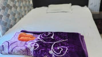 Quarto standard | Camas extras/dobráveis (sobretaxa), Wi-Fi de cortesia, roupa de cama