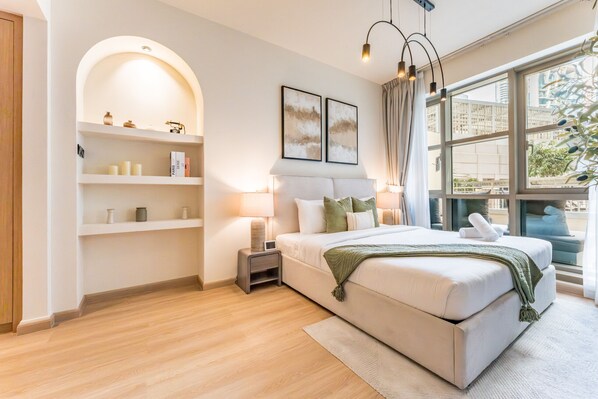 Walk from Burj Khalifa and Dubai Mall, Near the Metro Station Reviews ...