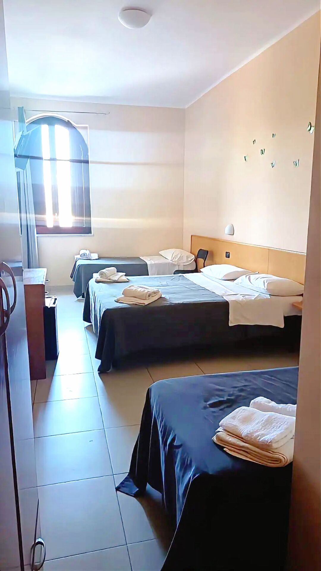 Bangalô standard, várias camas | Roupa de cama