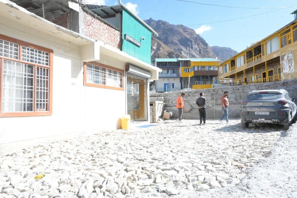 Hotel Vishnu Sthal Inn - Chamoli
