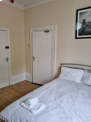 Dormitório Partilhado, 1 quarto, fumadores | 1 quarto