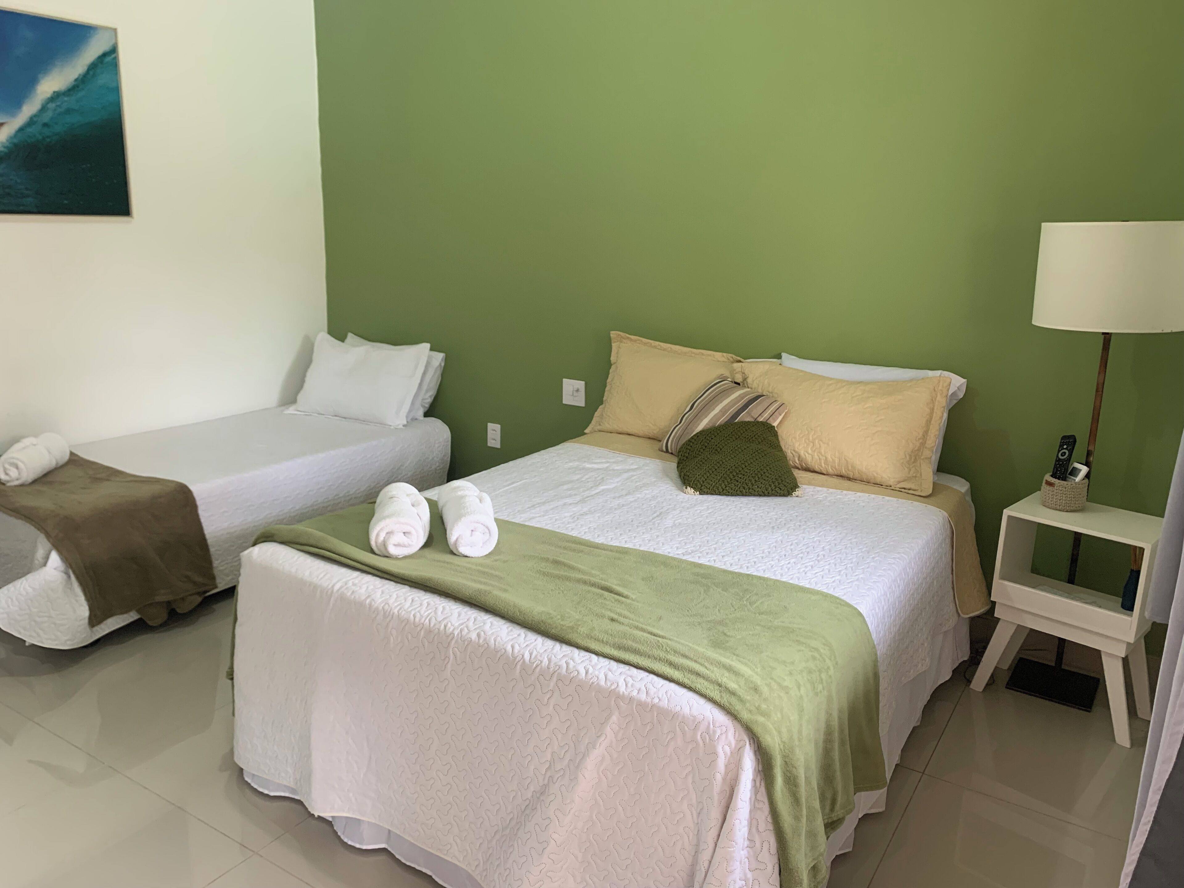 Suíte família, vista para o pátio | Wi-Fi de cortesia