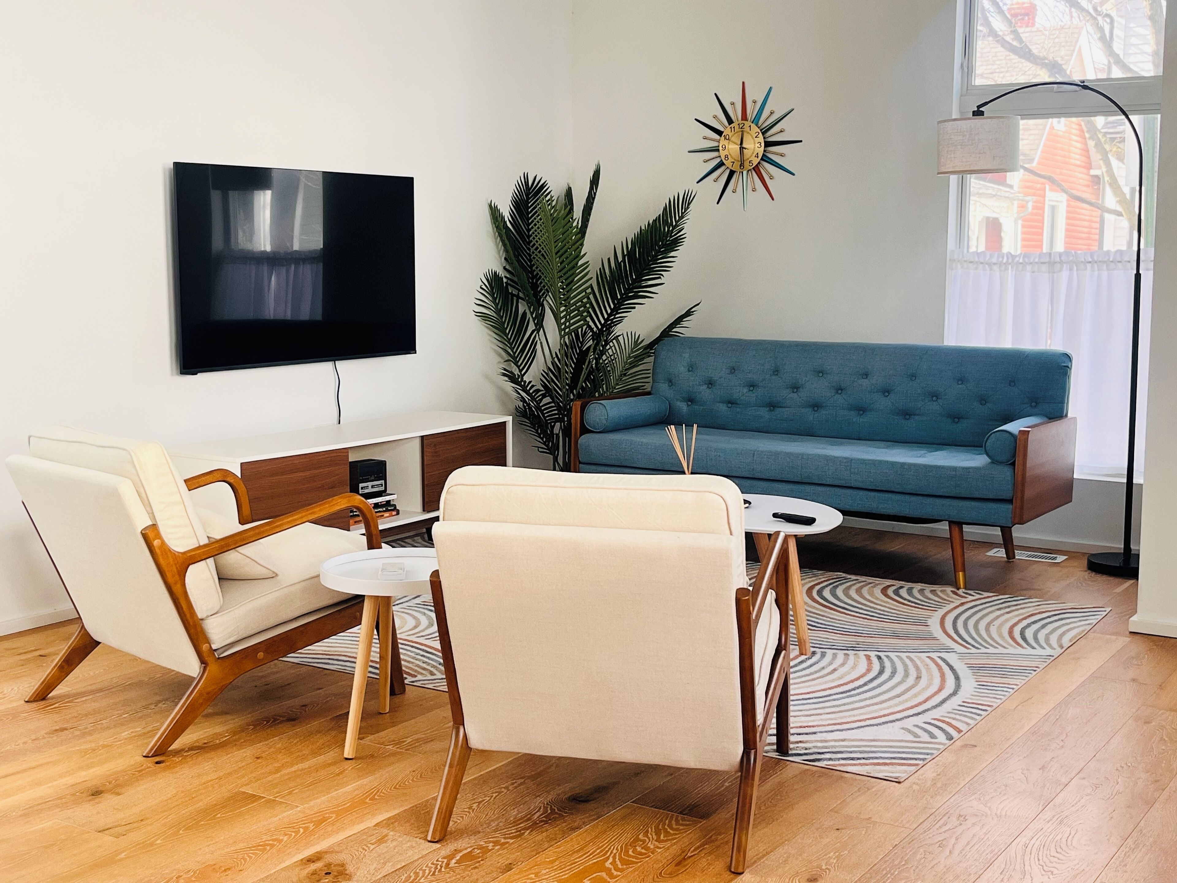 Modern 2-bedroom Home In Historic Cottage Homes 10 Minute Walk To Mass Ave! - Mile Square - Downtown - Indianapolis