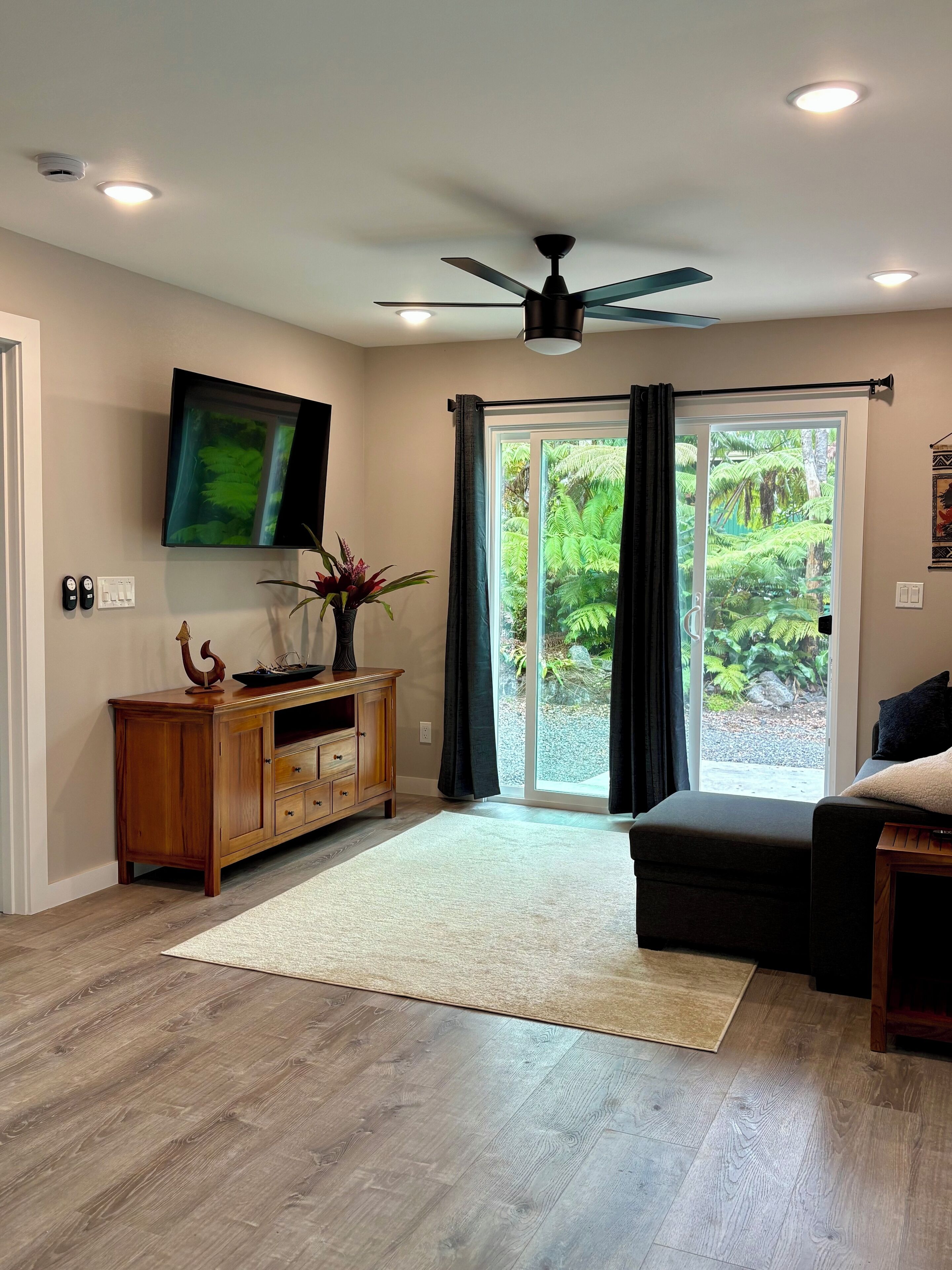 Brand New, Luxury Volcano Hideaway, Minutes From National Park - Volcano, HI