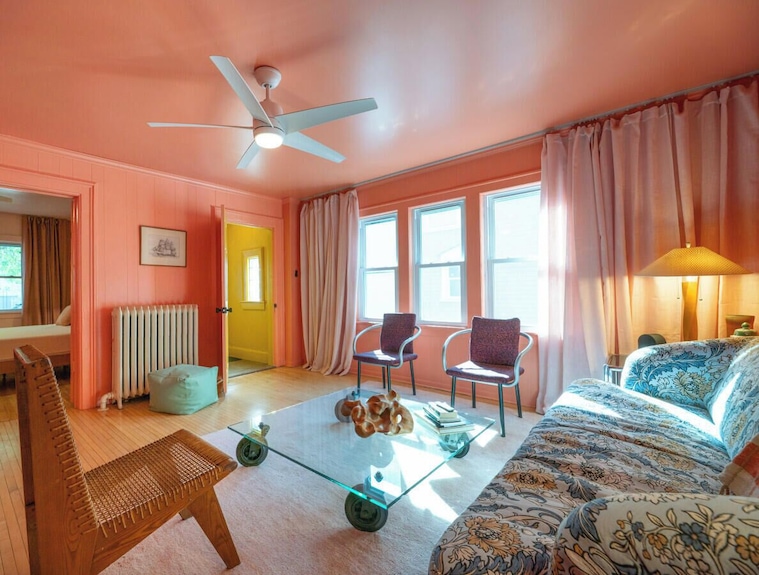 Lake Effect Club | The Sidney - Milwaukee, WI