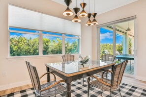 Stylish Dog-Friendly Escape with Private Pool, Grill, Outdoor Bar ...