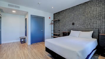 Estúdio, 1 cama queen-size, não fumadores | Ferro/tábua de engomar, Wi-fi grátis, roupa de cama fornecida