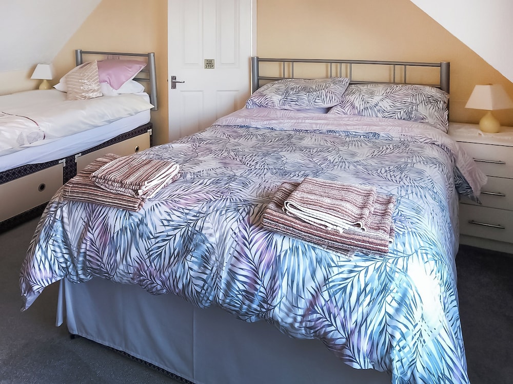 Fox's Lair Farmhouse. - Llandwrog | Vrbo