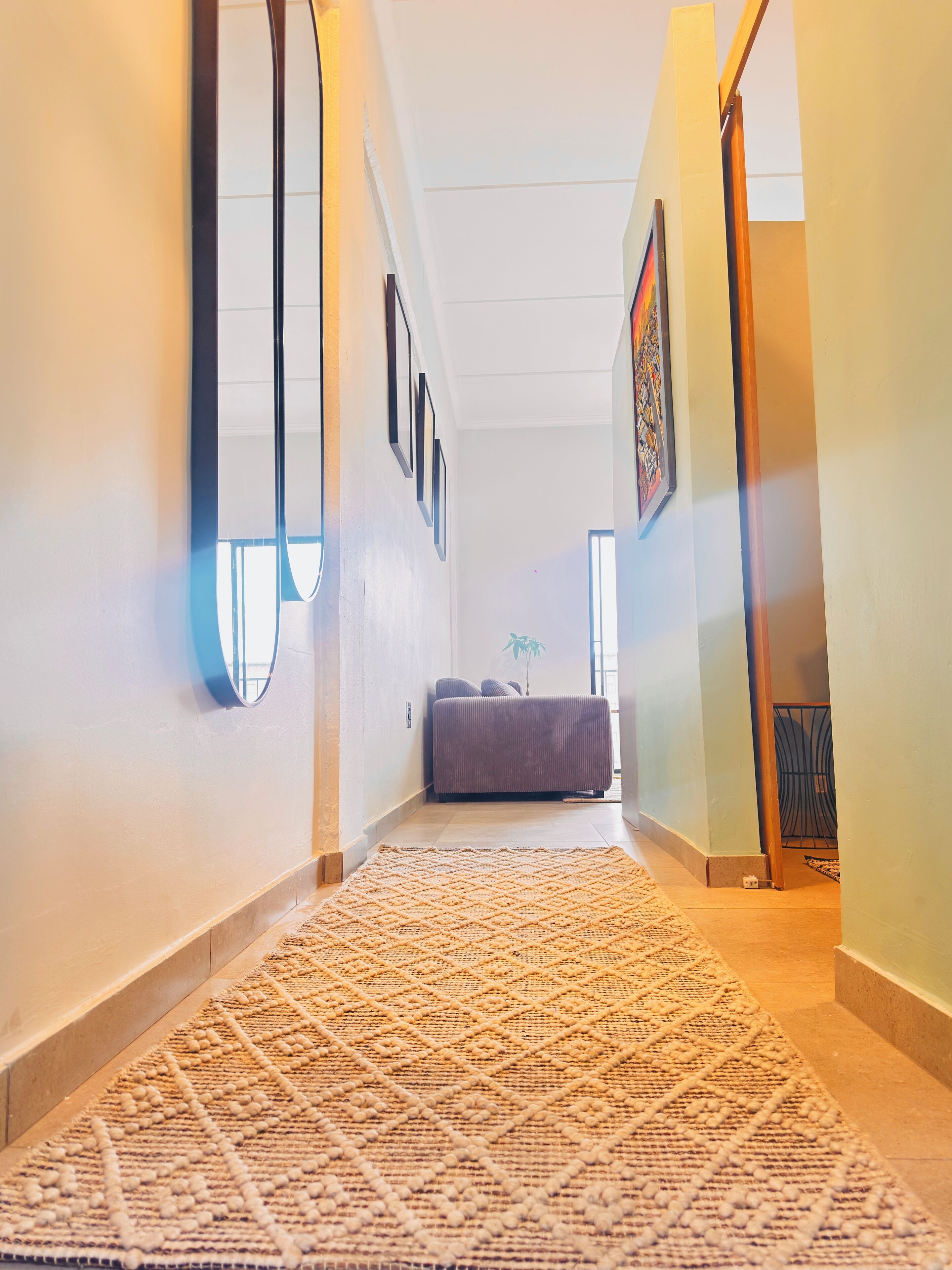 Enjoyable 1-bedroom Apartment In Vibrant Johannesburg Neighbourhood - Sandton