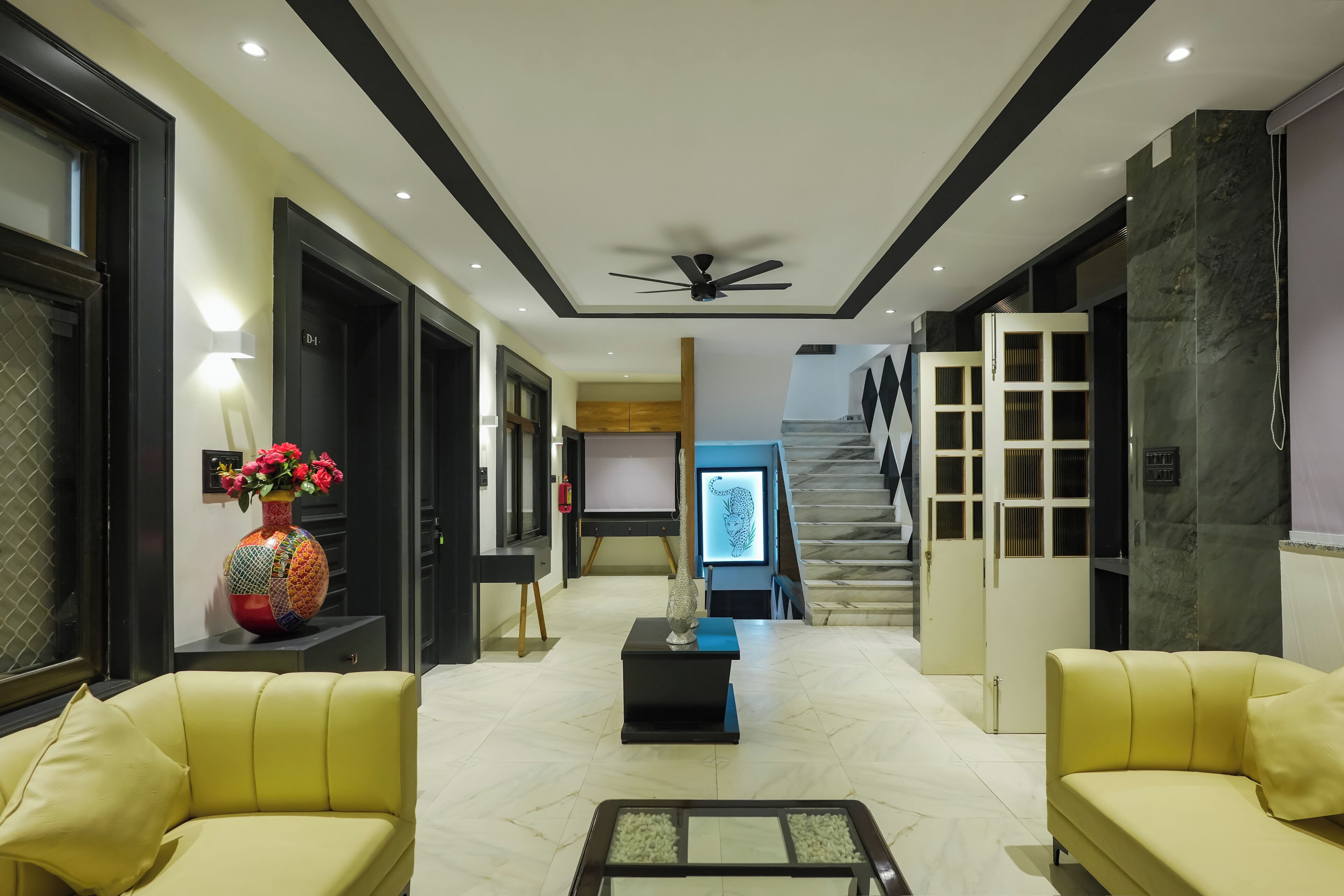 Quarto luxo, sacada | Área de estar