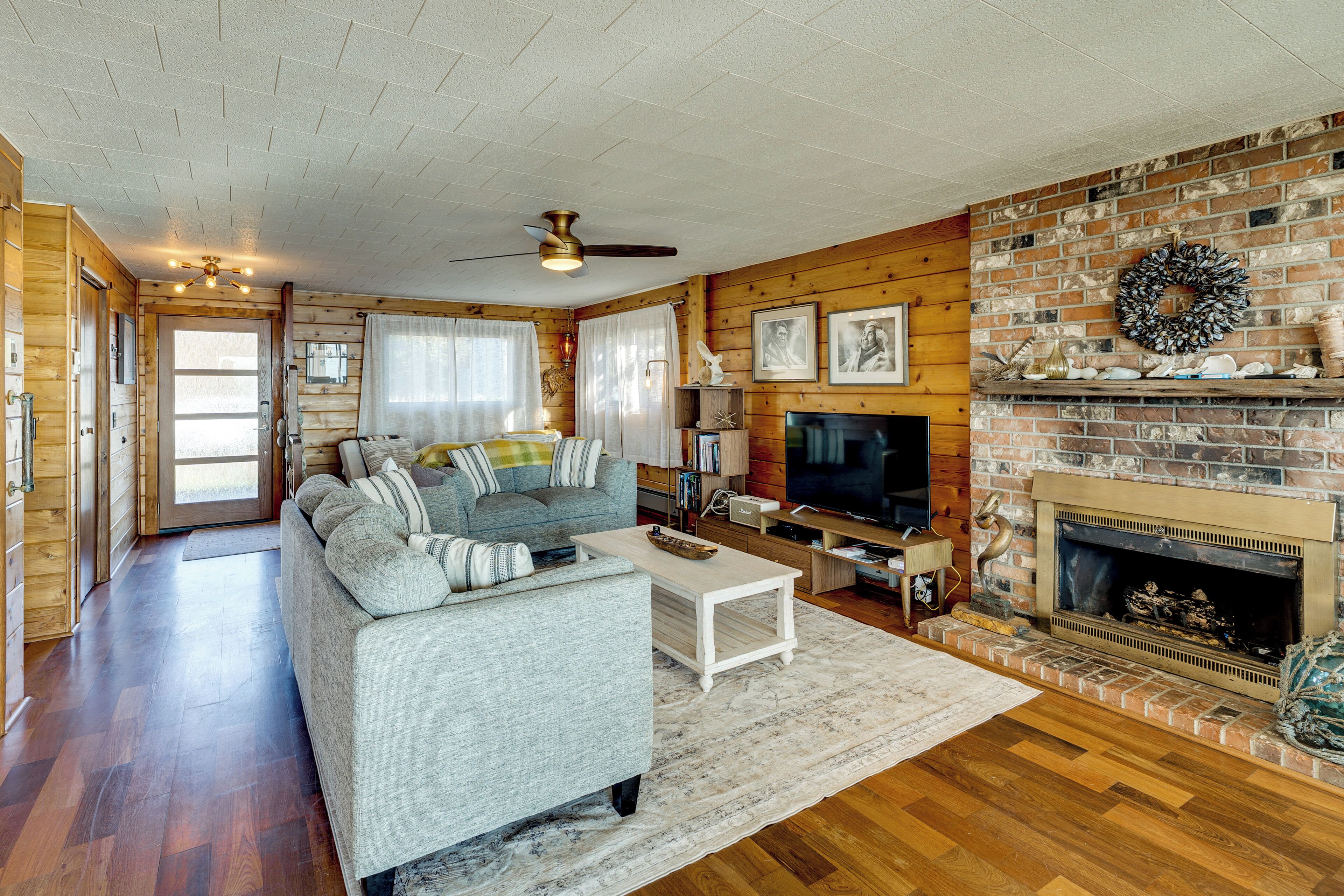 Whale Watch & Relax Fireside: Puget Sound Gem! - Whidbey Island, WA