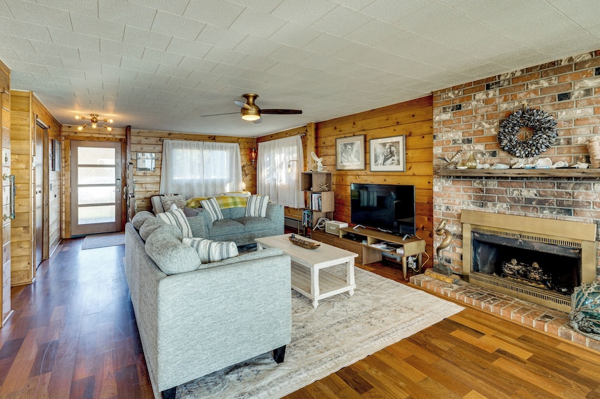 Whale Watch & Relax Fireside: Puget Sound Gem! - 위드비 섬