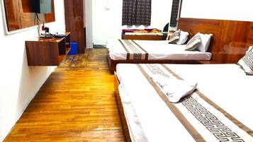 Quarto Premium | Secretária, secretária adequada para computadores portáteis