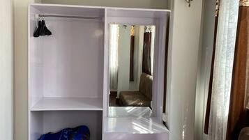 Quarto Familiar | Secretária, secretária adequada para computadores portáteis