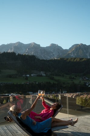 ON TOP with private sauna | Terraço/pátio