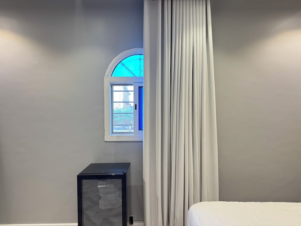 LP121.1H Cozy 1-bedroom studio in peaceful Riyadh with AC - Riyadh | Vrbo