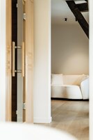 Suite Deluxe | Minibar, cofre no quarto, secretária, quartos insonorizados 