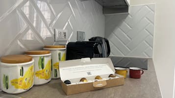 Apartamento (1 Bedroom) | Cozinha privada | Micro-ondas, cooktop, lava-louças, máquina de café expresso