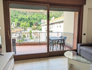 Apartamento, vista para a montanha | Roupa de alta qualidade, edredões de penas, ferro/tábua de engomar 