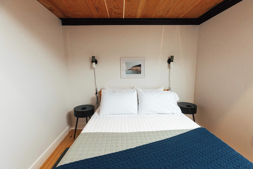 Loft 305 - The William - Atrium - Live Work Walk - Birmingham, AL