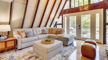 Casa (2 Bedrooms) | Interior