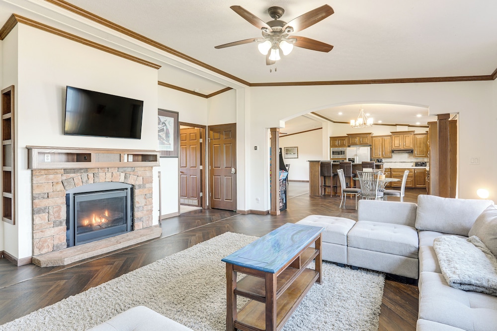 Ski, Fish & Relax Fireside: Mink Lake Retreat! - Buffalo, MN