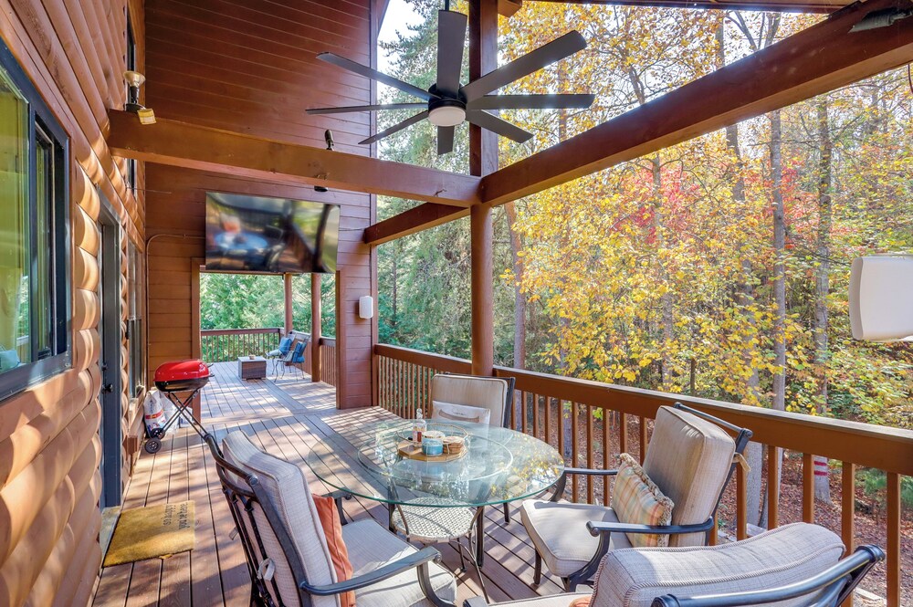 Steps to Lake Lanier: Wooded Escape w/ Boat Dock Reviews, Deals ...