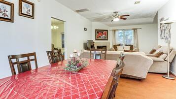 Casa (3 Bedrooms) | Interior