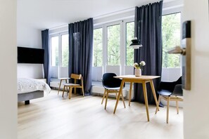 Apartamento, Vista para a cidade | Secretária, Wi-fi grátis 