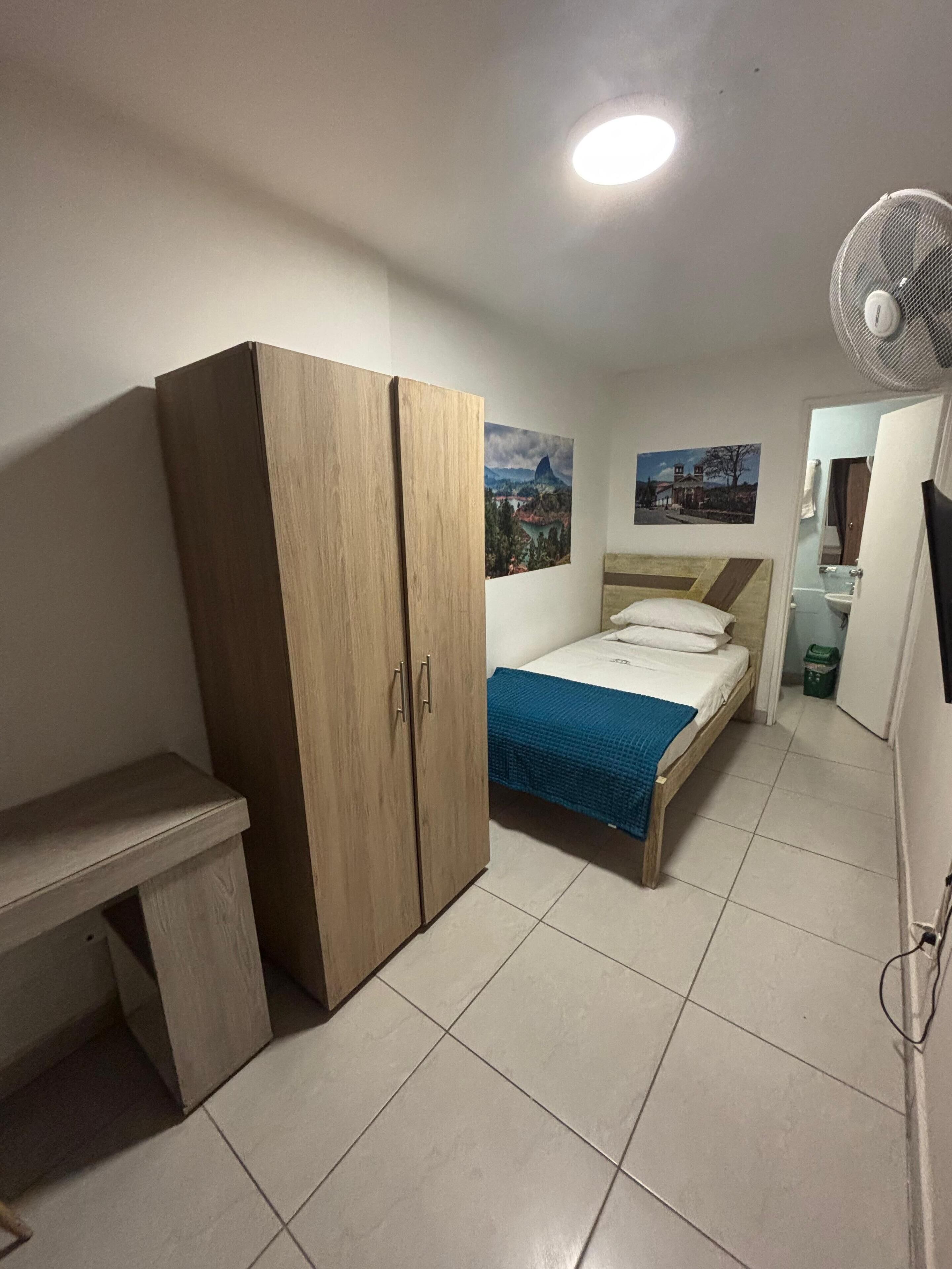 Quarto Individual Clássico | Cofre no quarto, ferro/tábua de engomar, Wi-fi grátis 