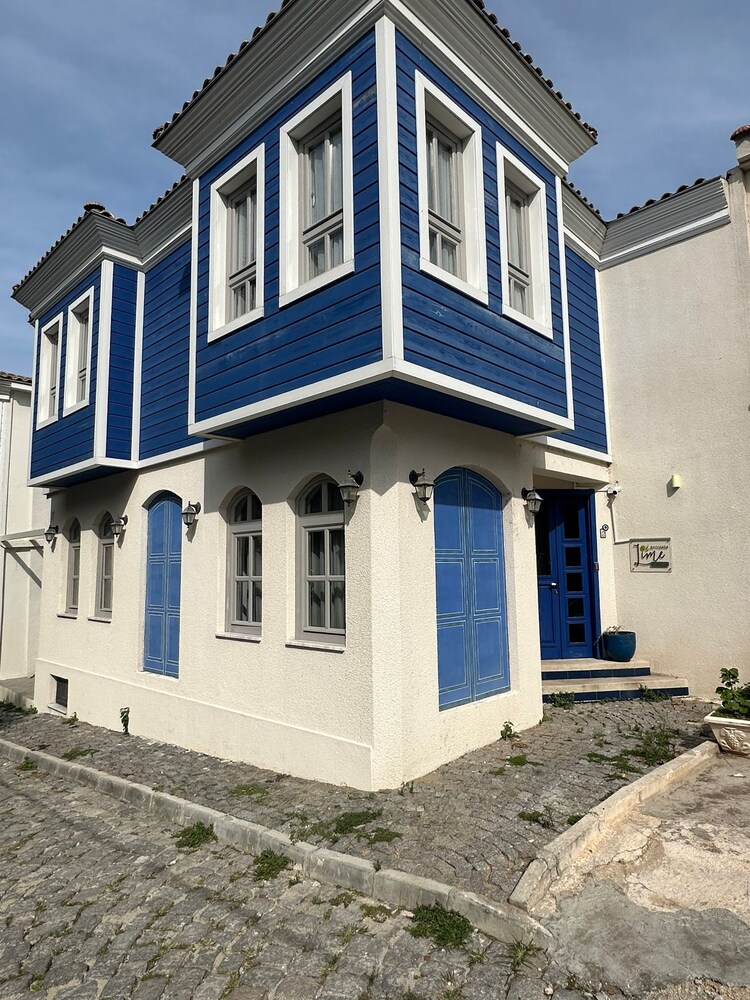 Lime Bozcaada Ada - Bozcaada