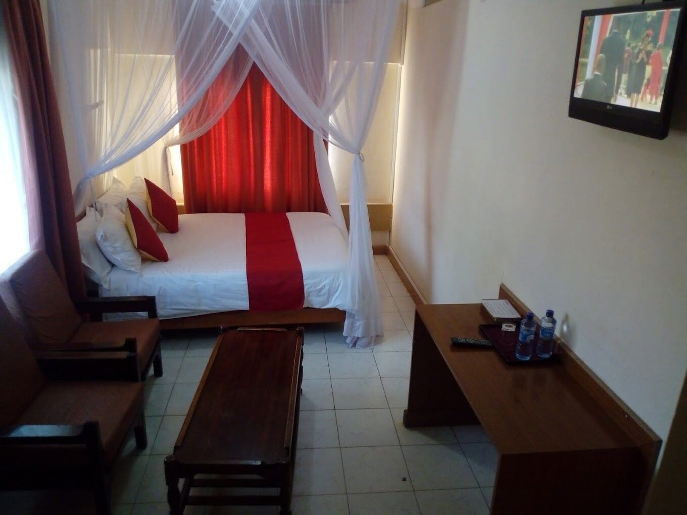 Quarto Duplo Deluxe | Wi-fi grátis, roupa de cama fornecida 