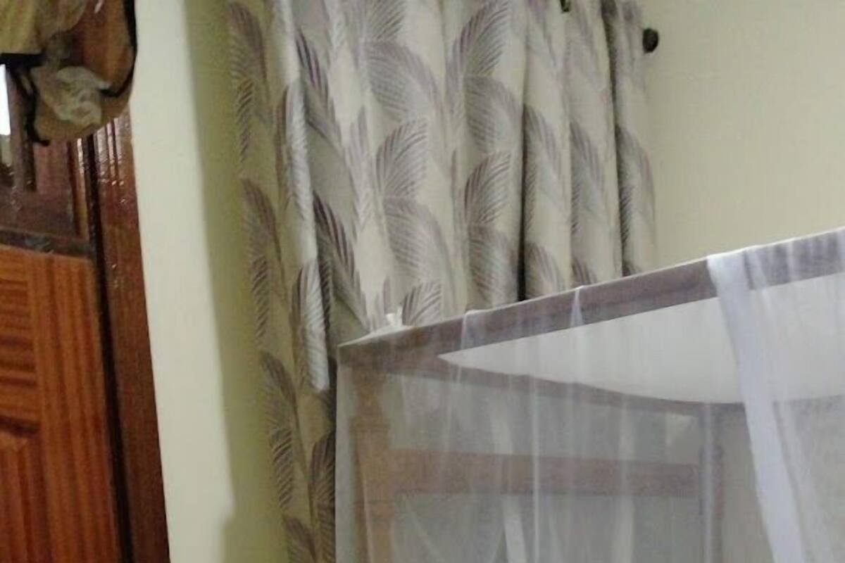 Quarto solteiro standard | Wi-Fi de cortesia, roupa de cama