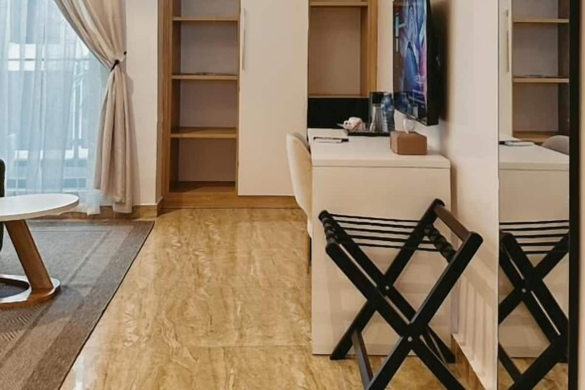 Quarto de Luxo | Cofre no quarto, secretária