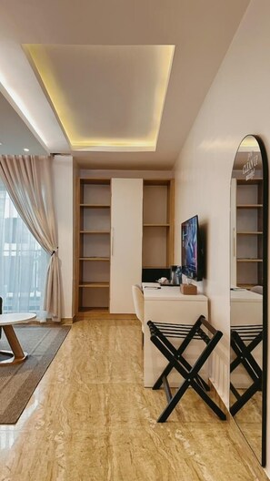 Quarto de Luxo | Cofre no quarto, secretária 