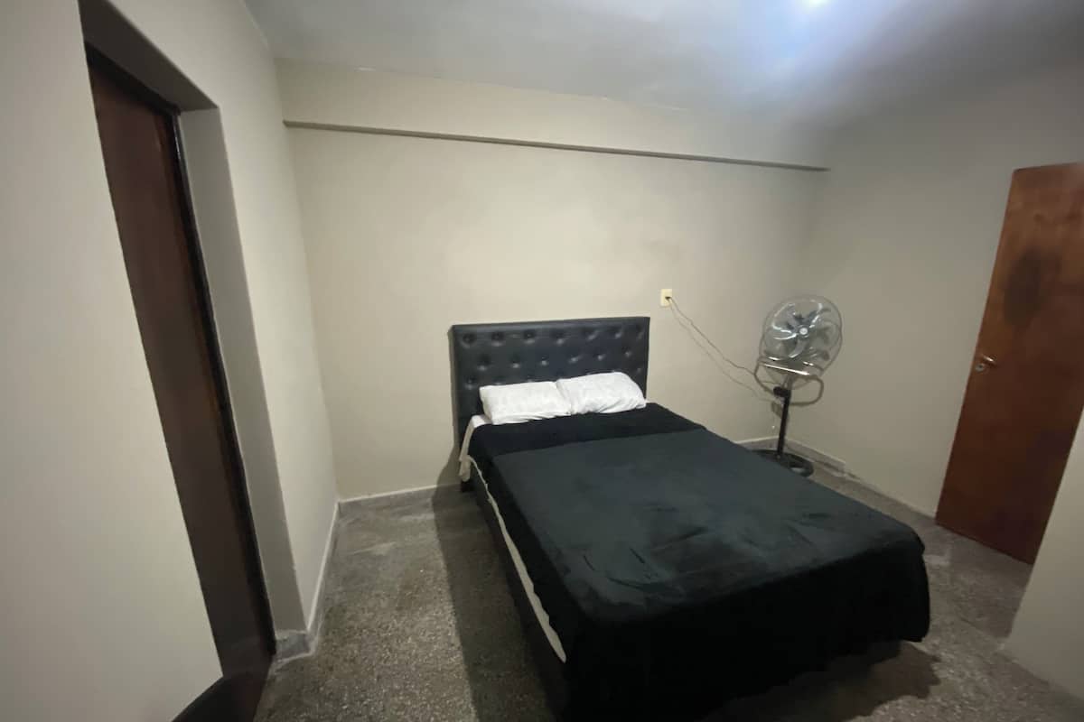 Quarto casal superior | Wi-Fi de cortesia