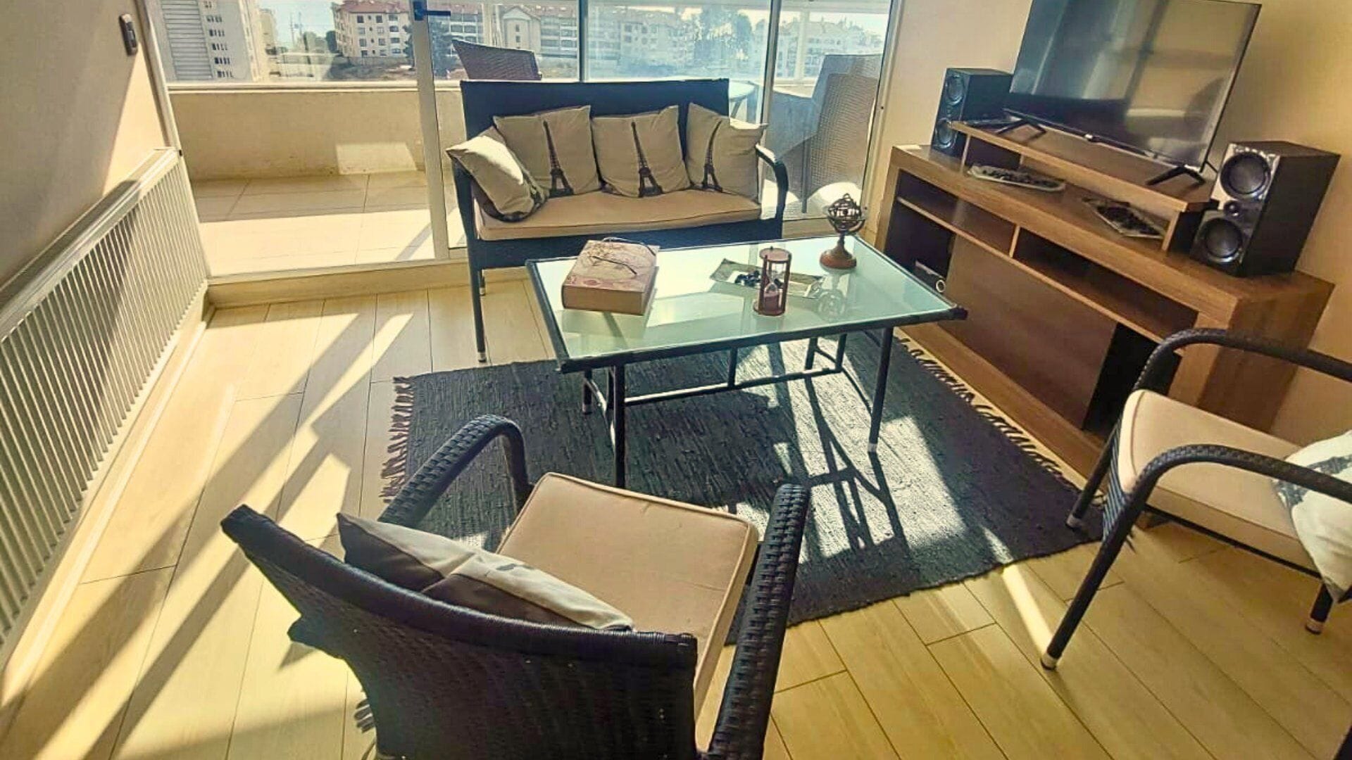 Apartamento Básico | Sala de estar