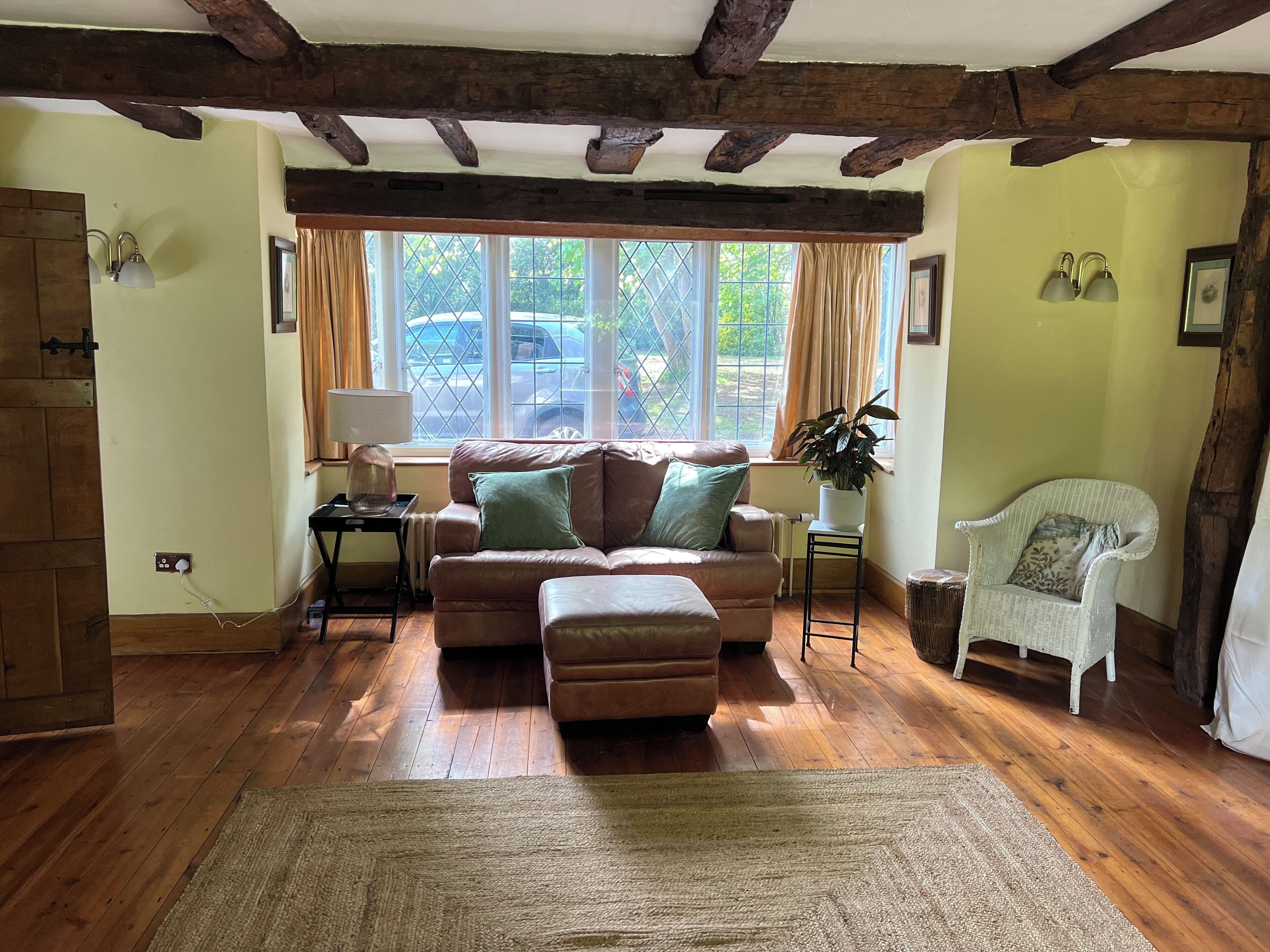 Just A Short Walk From The Historic Warwick  Castle With Pool And Hot Tub - Warwick