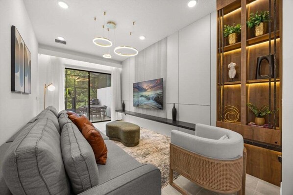 Paradiso Grande 65 - Five Bedroom Villa, Sleeps 12 Reviews, Deals ...